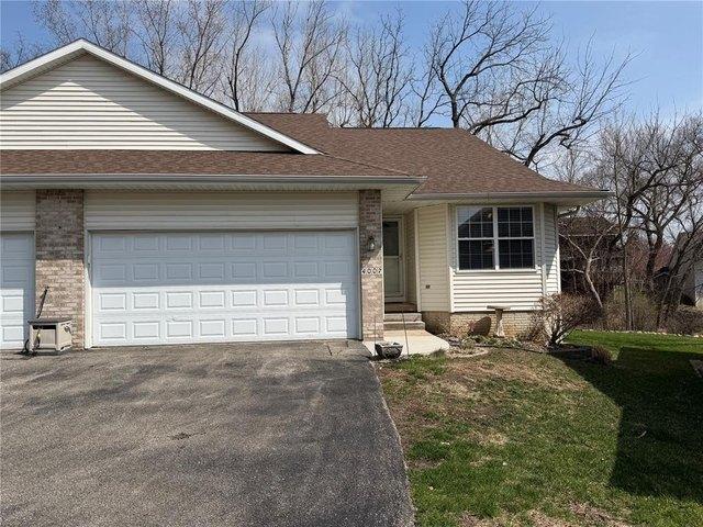 4007 Treeline Ct NE, Cedar Rapids, IA 52411