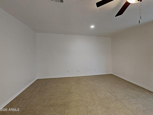 4007 w tuckey lane