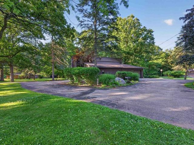 4008/4 Pfeiffer Ct, Midland, MI 48640