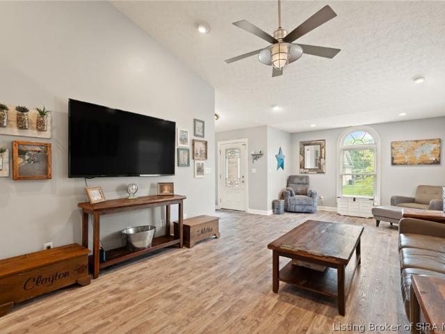 4008 Fields Lane