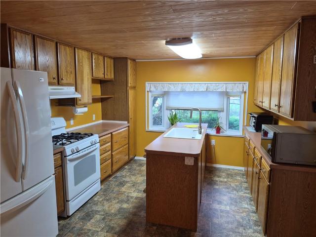 4008 Finleyville Elrama Rd