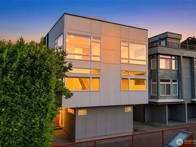 4008 Linden Ave N Unit A, Seattle, WA 98103