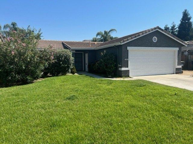 4008 W Harold Ct, Visalia, CA 93291