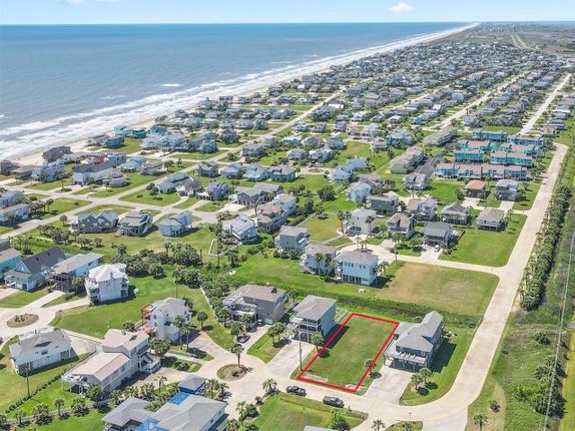 4009 Mutiny Ct, Galveston, TX 77554