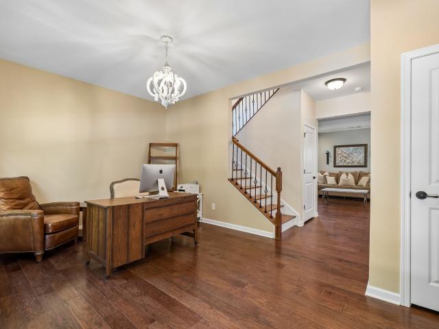 4009 Mossy Rock Ln