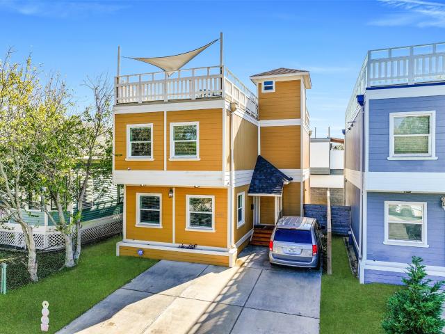 4009 Ave N 1/2, Galveston, TX 77550 | MLS #36098 | Compass