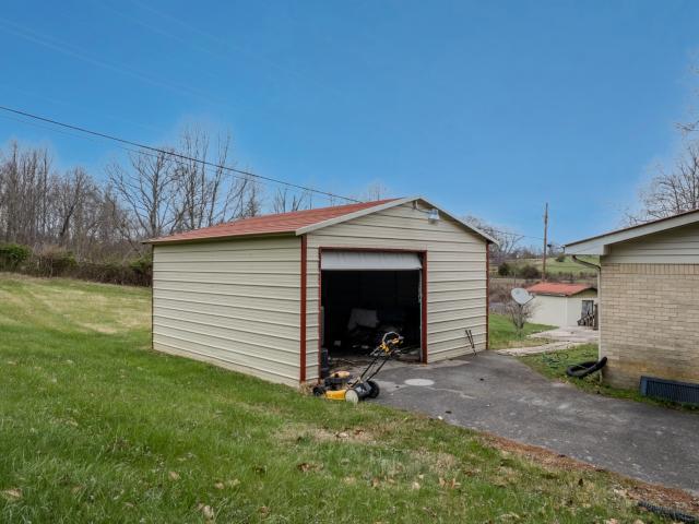 4009 Gayle Cir, Cookeville, TN 38501 | MLS #3154 | Compass