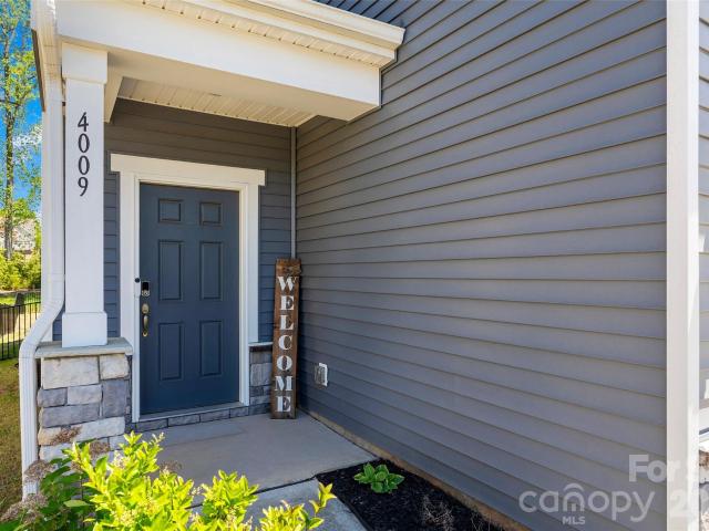 4009 Woodland View Dr, Charlotte, NC 28215 | MLS #4369 | Compass