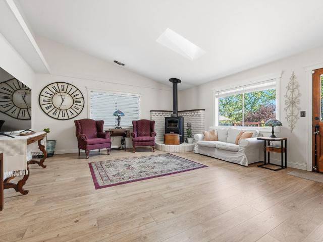 4000 Meander Dr, Redding, CA 96001 | MLS #26 1332