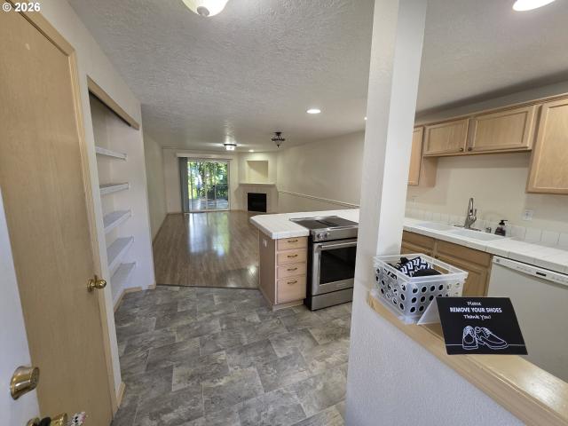 4000 NE 109TH AVE # 175