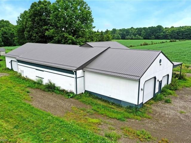4000 Custer Orangeville Rd NE, Burghill, OH 44404