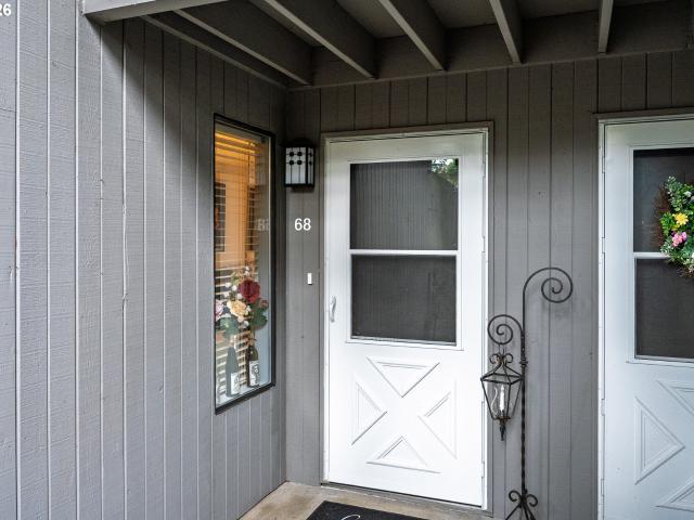 4000 Carman Dr, Unit E68, Lake Oswego, OR 97035 | MLS #173617 | Compass