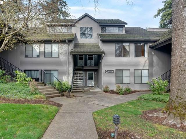 4000 Carman Dr Unit 106, Lake Oswego, OR 97035