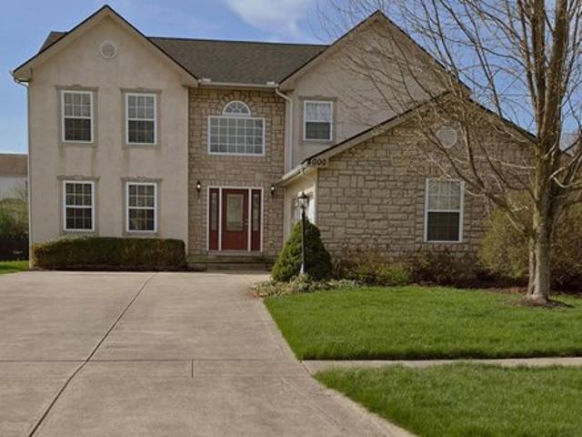 4000 Creekwood Dr, Lewis Center, OH 43035