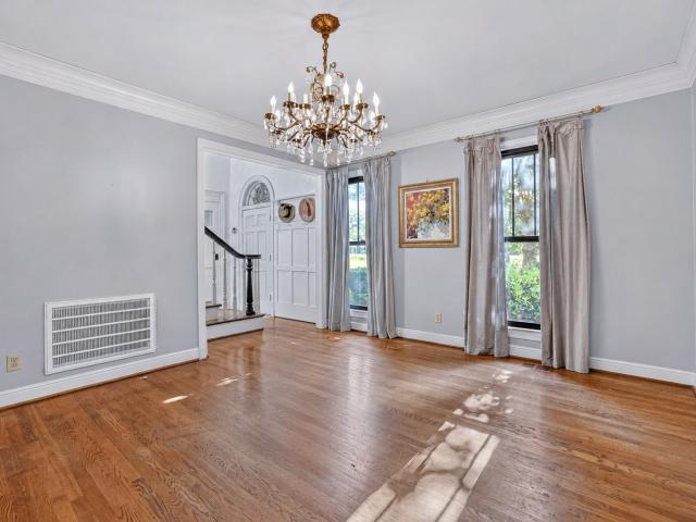 4000 Estes Rd
