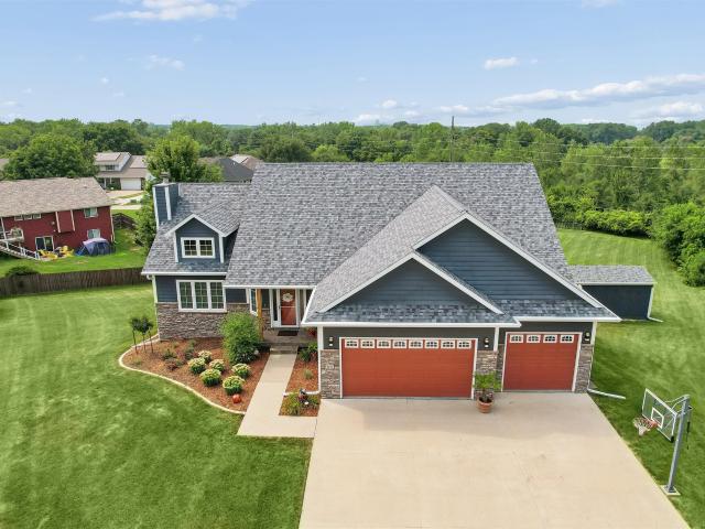 4000 Lakeland Court