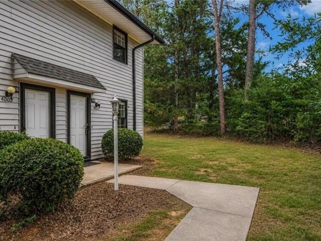 4000 S Bend Dr Unit 109, Winston Salem, NC 27107