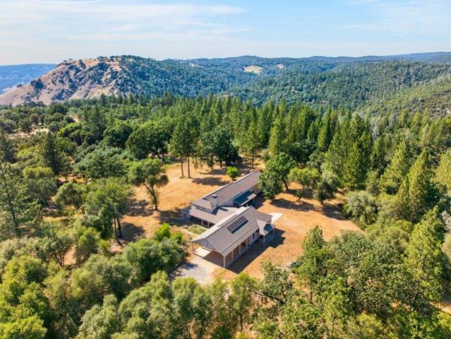 4000 Twin Ridges Rd, Placerville, CA 95667