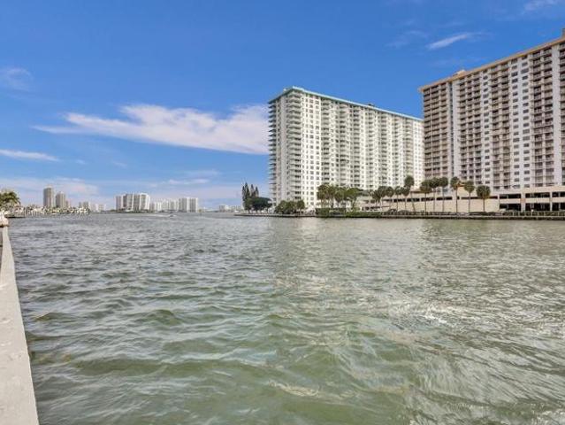 4000 169th St NE #103, North Miami Beach, FL 33160