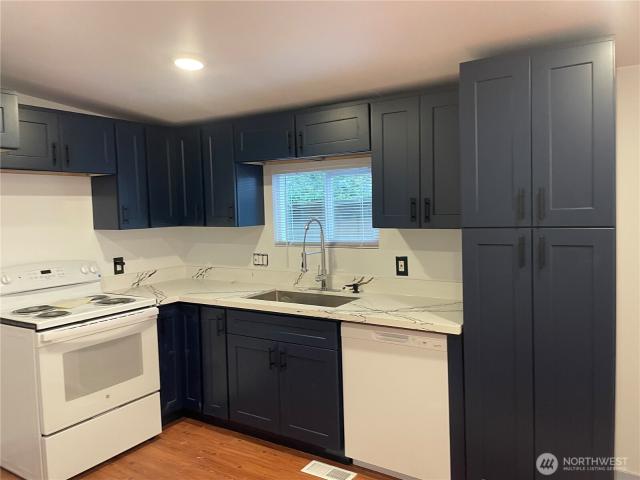 4000 76th Street NE # 33