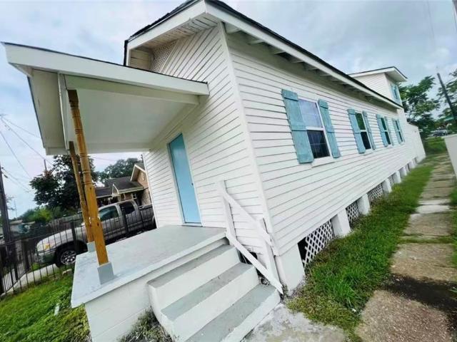 4001 Mcfarland Street