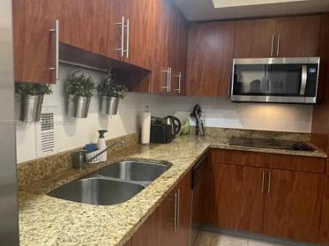 4001 Ocean Dr S #16G, Hollywood, FL 33019