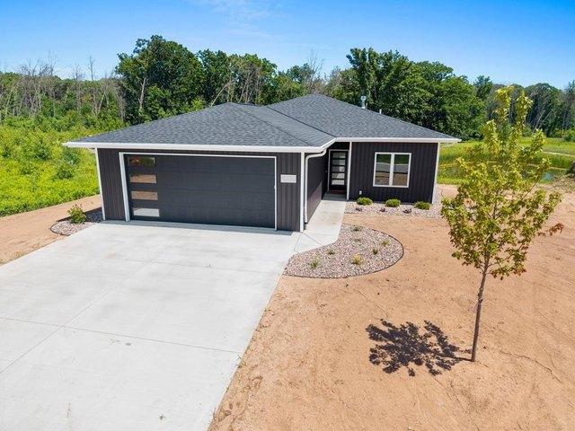 4001 Antwerp Ave Unit 7, Howard, WI 54313