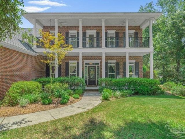 4001 Bay Pointe Dr, Gulf Breeze, FL 32563
