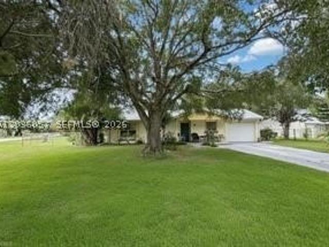 4001 Bishop Cir, Labelle, FL 33935