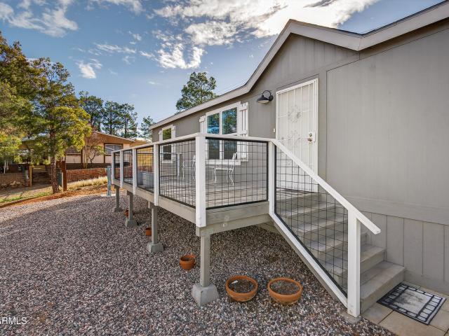 4001 E Vaquero Lane