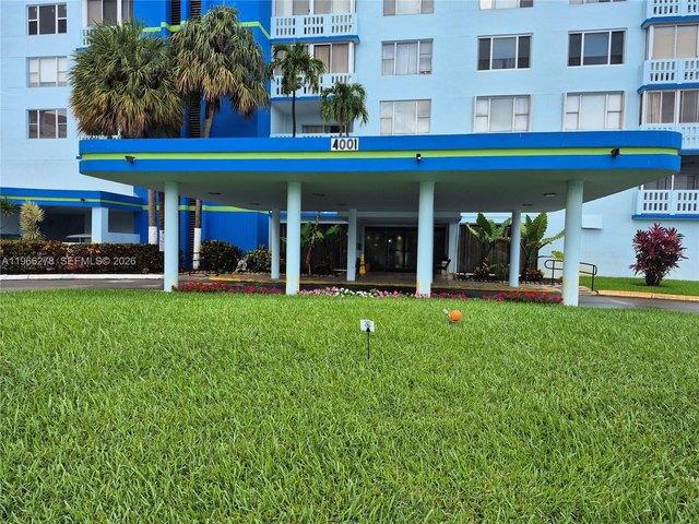 4001 Hillcrest Dr Apt 416, Hollywood, FL 33021