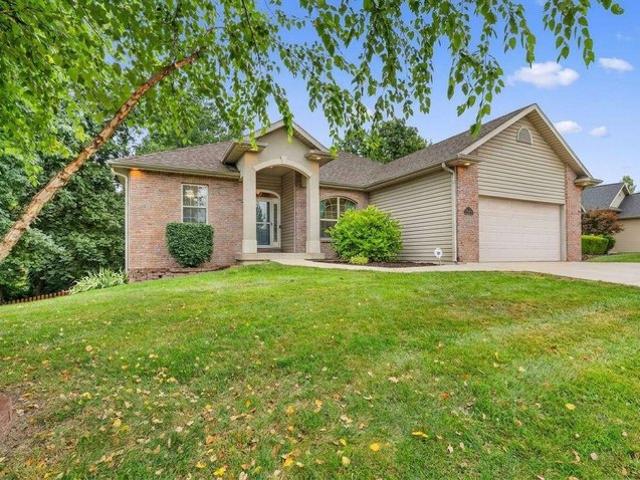 4001 Snow Leopard Dr, Columbia, MO 65202