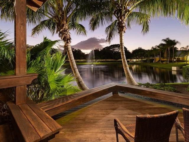 4001 Taggart Cay N, Sarasota, FL 34233