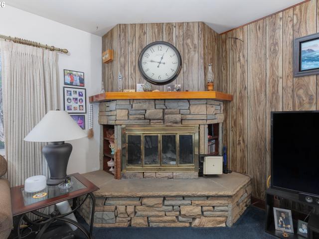 40028 lacomb dr