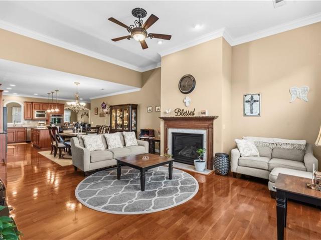 4002 Mulligan Circle