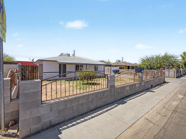 4002 N 64TH Drive