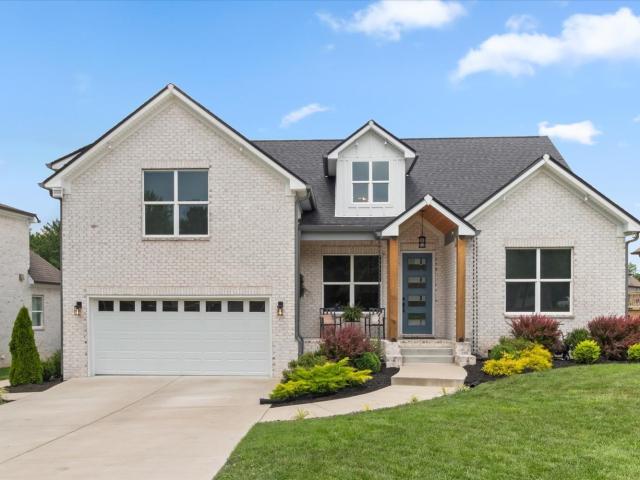 4002 Omaha Ct