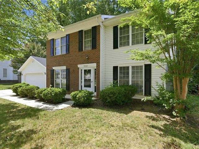 4002 Auburn Hills Dr, Greensboro, NC 27407