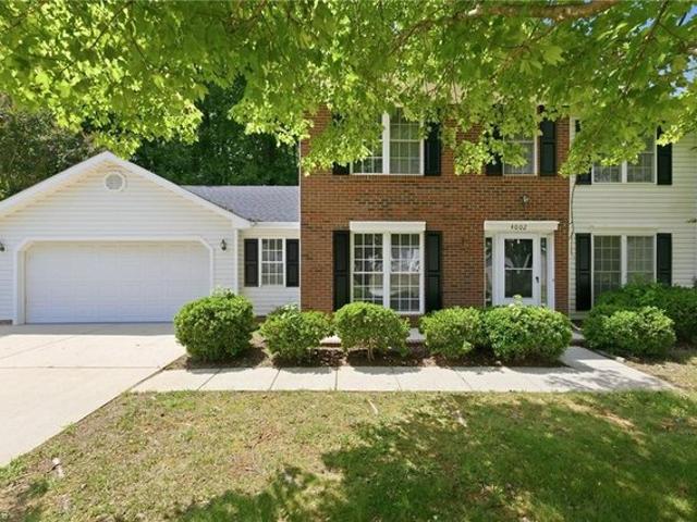 4002 Auburn Hills Dr, Greensboro, NC 27407
