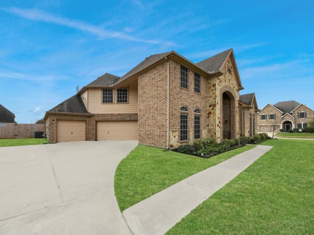 4002 Broadmoor Drive