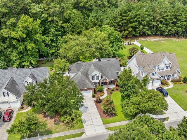 4002 Edenborough Dr