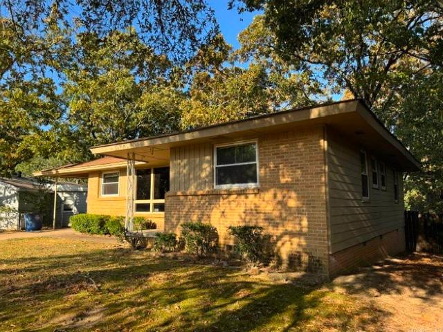 4002 W Berkley