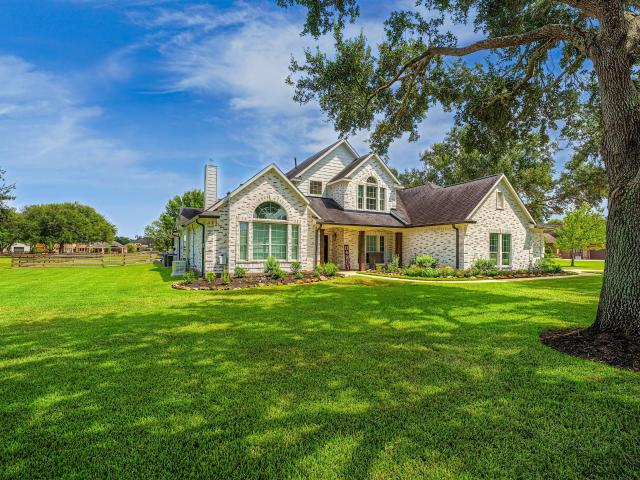 4002 Wentworth Drive