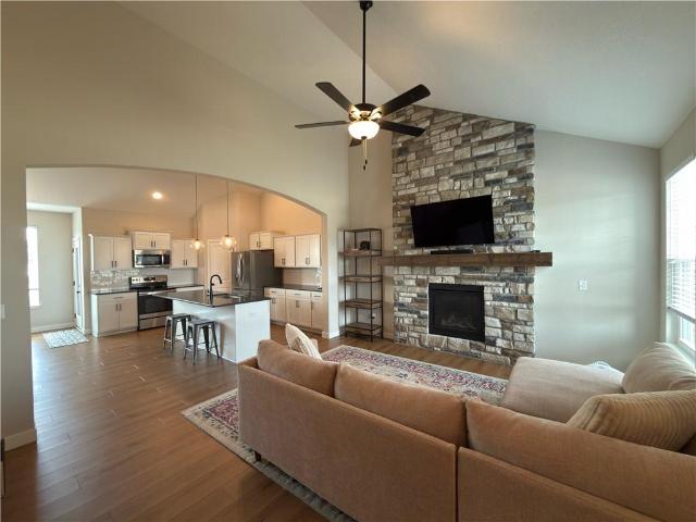 4003 NW 95th Terrace