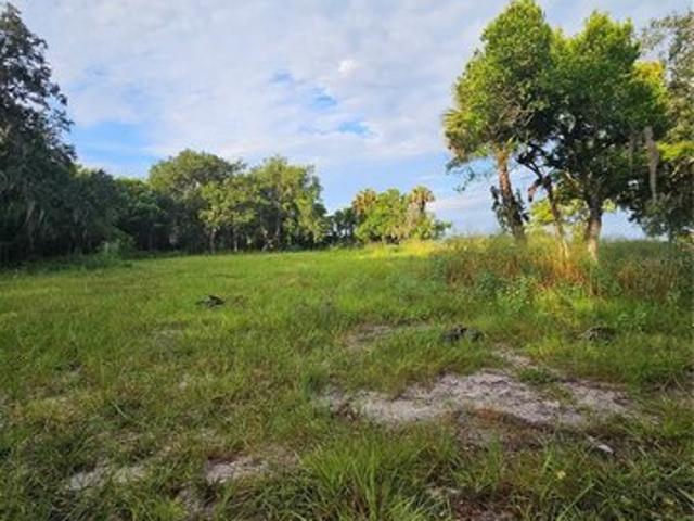 4003 N County Road 426, Geneva, FL 32732