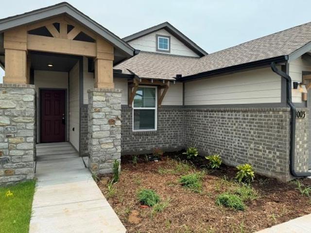 4003 Alta Vista Drive