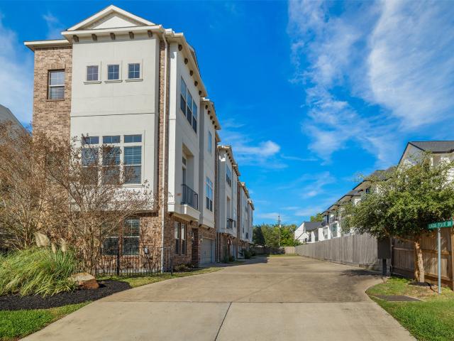 4003 Beacon Fisher Drive