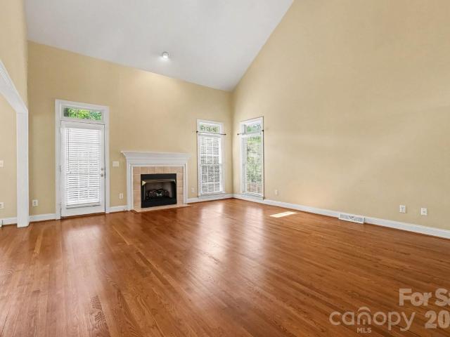 4003 Country Oaks Drive
