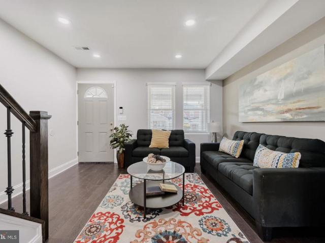4003 Woodridge Road