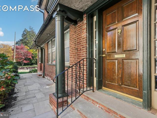 400 02 S 47th St, Philadelphia, PA